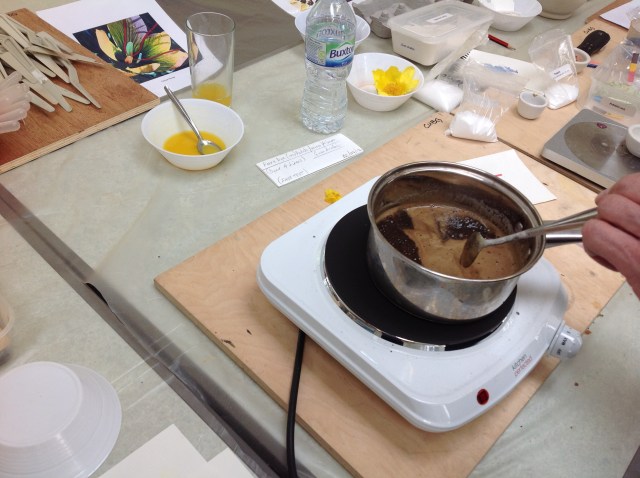 Making natural inks & paints from plants | Happening History